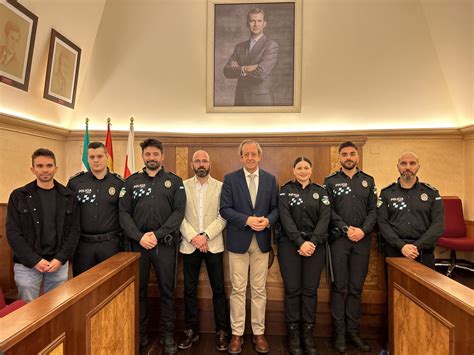 Ayuntamiento de Andújar Cinco agentes de la Policía Local y un