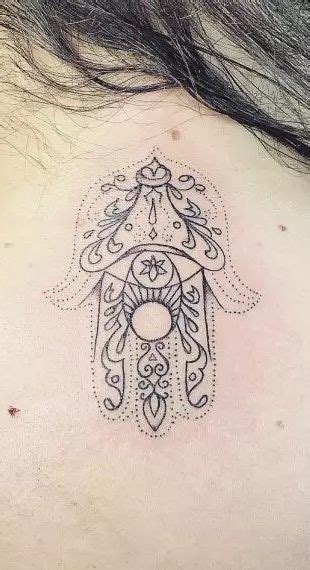 Tatuaje mano de Fátima Qué significa Revista KENA México