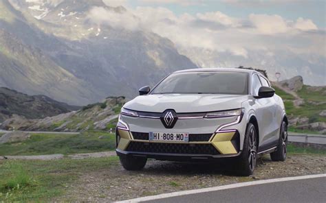 M Gane E Tech Renault D Voile Sa Nouvelle Berline Compacte