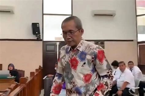 Alexander Marwata Respons Soal Permintaan Firli Bahuri Jadi Saksi
