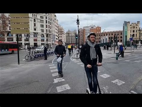 ESPAÑA Valencia introduce una nueva ley de circulación para patinetes