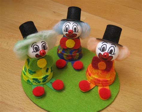 Diese kleine Clowns sind eine schöne Idee zur Karnevalszeit oder auch