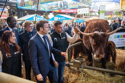 Salon de lagriculture Emmanuel Macron échoue à organiser un grand débat