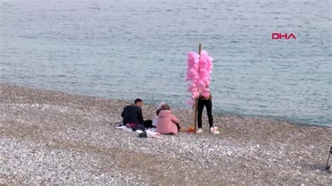 Antalya Da Sahiller Doldu Son Dakika
