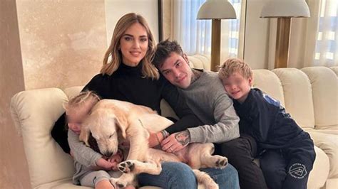 Il Salotto Nella Nuova Casa Di Chiara Ferragni Il Divano Componibile