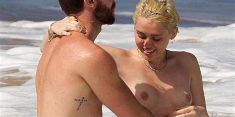 Seins Nue A La Plage Telegraph