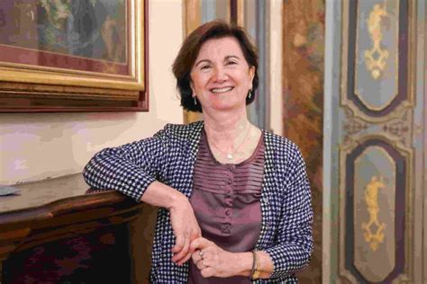 Torino Roccella Contestata Al Salone Del Libro Le Attiviste Sul Mio