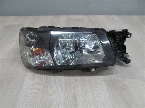 SUBARU FORESTER II LAMPA REFLEKTOR PRAWY PRZOD 02 05 JBT