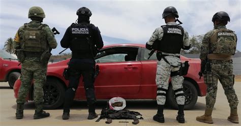Aseguran SSP Semar Sedena y GN vehículo con reporte de robo droga y