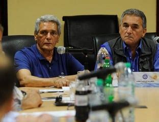 Crisis En La Cgt H Ctor Daer Se Baj De La Marcha Y Carlos Acu A Lo