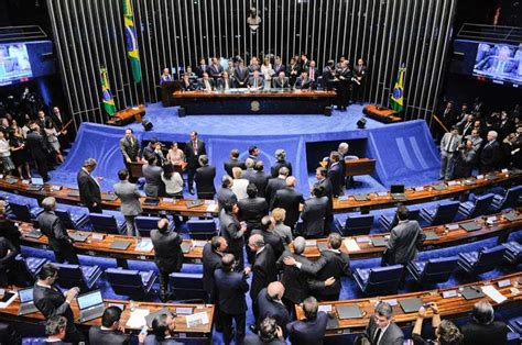 Saiba o que muda a aprovação final da PEC do Teto dos Gastos