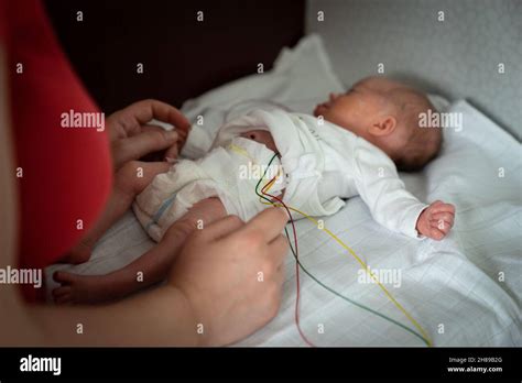 Neonatal Nursing Hi Res Stock Photography And Images Alamy