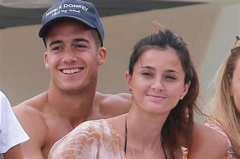 La Mujer De Lucas V Zquez Se Calienta Y Carga Contra Una P Gina Web Del