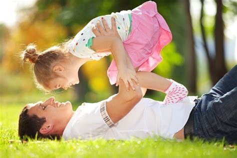 Rapporto Padre E Figlia Amore Apprezzamento E Comprensione Notizie