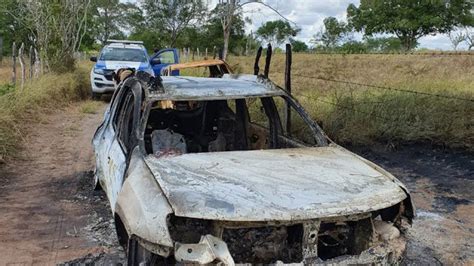 Quatro Corpos S O Encontrados Carbonizados Dentro De Carro Em Santo Estev O