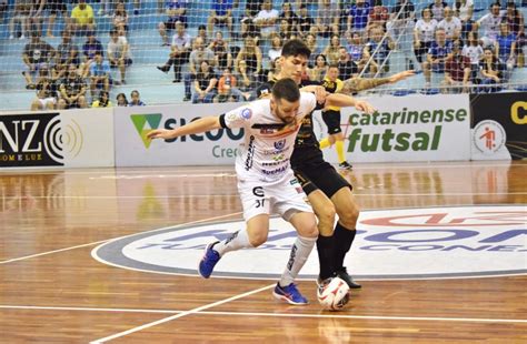 Joa Aba Futsal Enfrenta O Jaragu Nesta Ter A Pela Semifinal Do