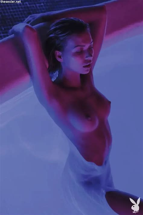 22 Hot Skinny Bonde Naked In The Tub Delicious Small Boobs Hsb42