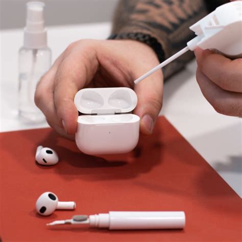 Чистка AirPods Услуги интернет магазина Мегаполис