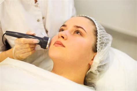 Indiba facial qué es beneficios de este tratamiento efecto rebote y