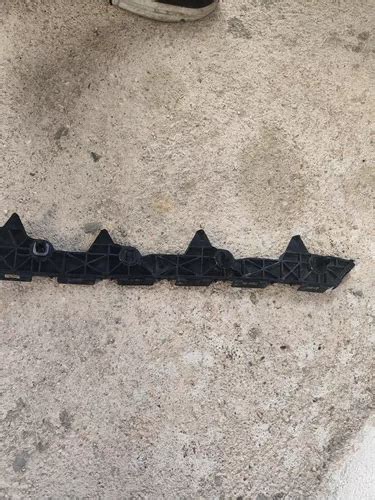 Guía De Fascia Trasera Izquierda De Toyota Avanza Original Meses sin