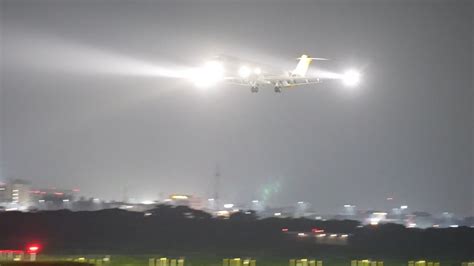 Nonton Pesawat Terbang Antri Landing Malam Di Bandara Soekarno Hatta