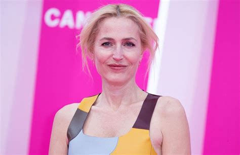 Gillian Anderson Sex Education Pr Pare Un Livre Sur Les Fantasmes