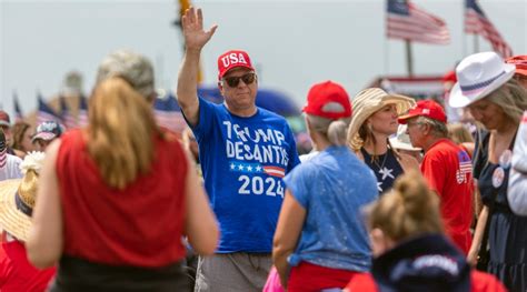 Donald Trump Eyes Early Announcement As Jan Scrutiny