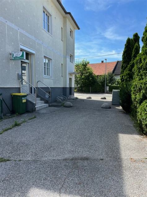 Maribor Tabor poslovni prostor 33 m2 Ulični prenovljen parkirišče