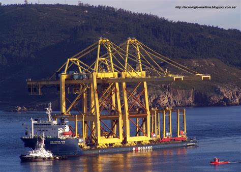 Nuevas grúas Post Panamax en el puerto de Ferrol Las Amarillas