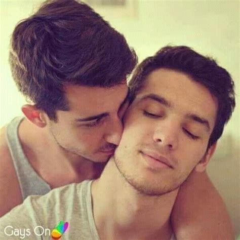 EL SOBRINO DE MI VECINA Citas Gay