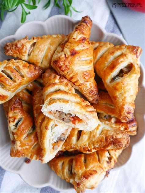 Francuskie trójkąty z pieczarkami