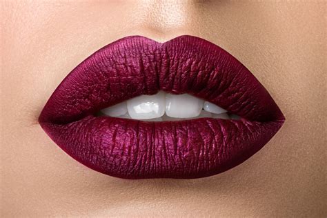 Get The Perfect Pout 7 Expert Tips To Find The Best Lipstick Colors