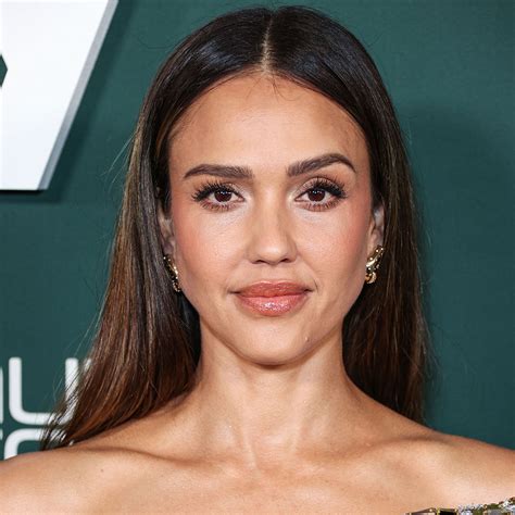 Jessica Alba Shows Off Her Unbelievable Curves In Gold Strapless Gown