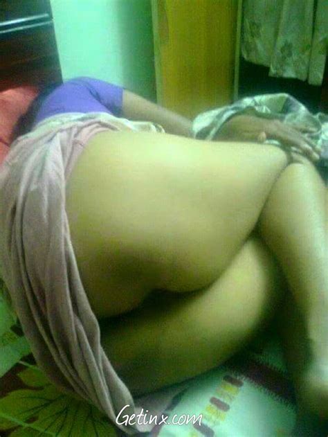 South Indian Mallu Tamil Aunty Bhabhi Sleeping Naked Ass Soothu Gaand