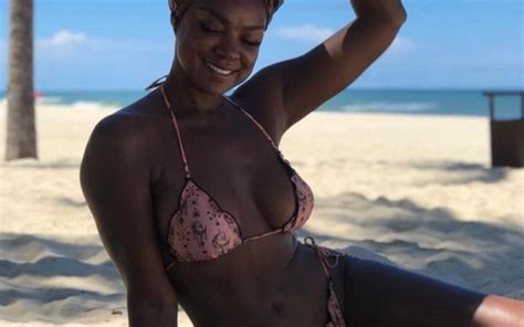 Cris Vianna exibe corpão em clique de biquini e comenta Saudade de um