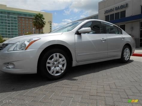 Brilliant Silver Nissan Altima S Photo Gtcarlot