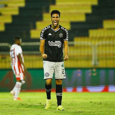 Vasco Empresta Atacante Tiago Reis Ao Confian A Se At O Fim Da S Rie B