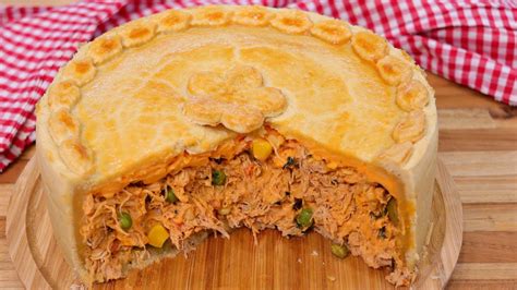 Receita de empadão cremoso de frango super fácil e delicioso uma