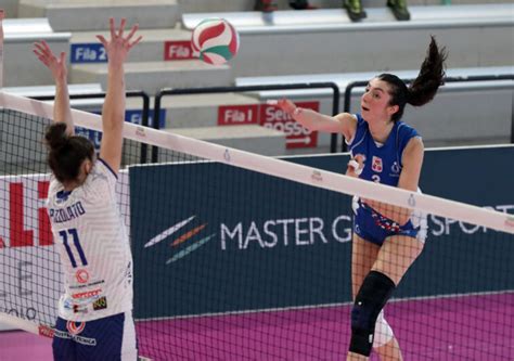 A F Club Italia Le Azzurrine Cedono Nel Match Con Mondov