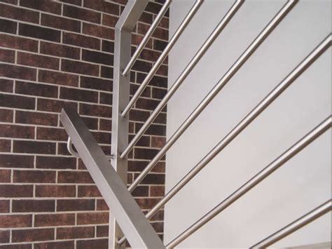 Balustrady Schodowe Ze Stali Nierdzewnej FALTECH