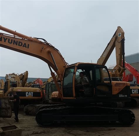 Slightly Used 20 Ton Heavy Duty Equipment Hydraulic Excavators