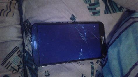 Mon Samsung galaxy méga s allume mais avec un ecran noir
