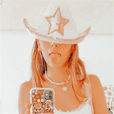 Nova Torres YouTube