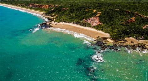 Beleza nua como é a experiência de se despir de preconceitos na Praia