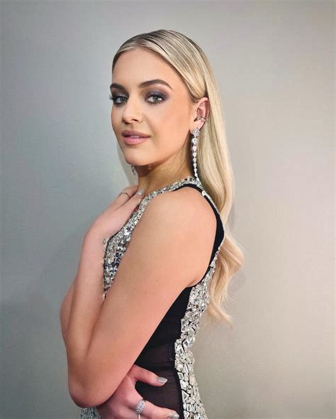 Kelsea Ballerini Age Height Weight Body Measurements