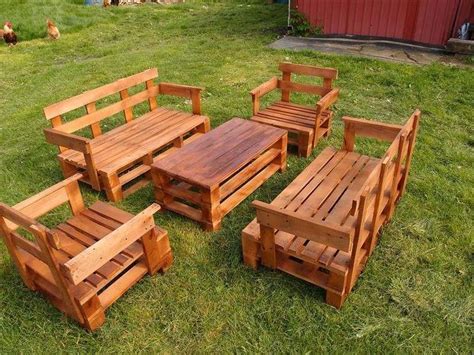 banc de jardin en palette idée diy table basse Diy garden furniture