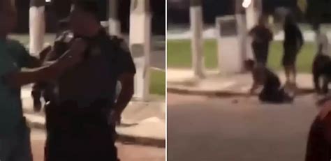 Vídeo mostra policial agredido a pedradas e pauladas no litoral de SP