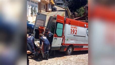 A Gazeta Mulher de 47 anos é esfaqueada pelo ex marido em Cachoeiro