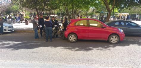 Motociclista se impacta contra vehículos en Gómez Palacio El Siglo de