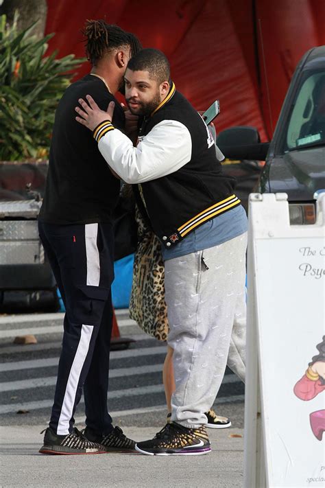 O Shea Jackson Jr Shops The Farmers Market Sandra Rose